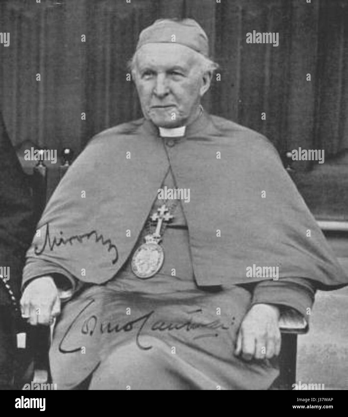 Cosmo Lang was the Archbishop of Canterbury from 1928 to 1942, playing ...