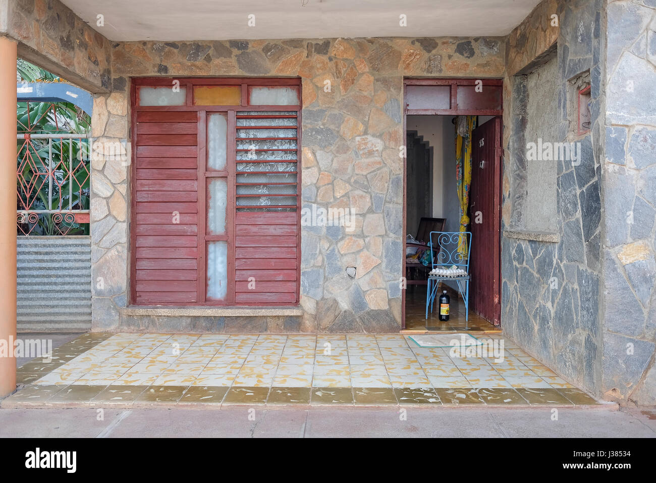 glimpse at cuban home entrance captured in Havana, Cuba Stock Photo - Alamy