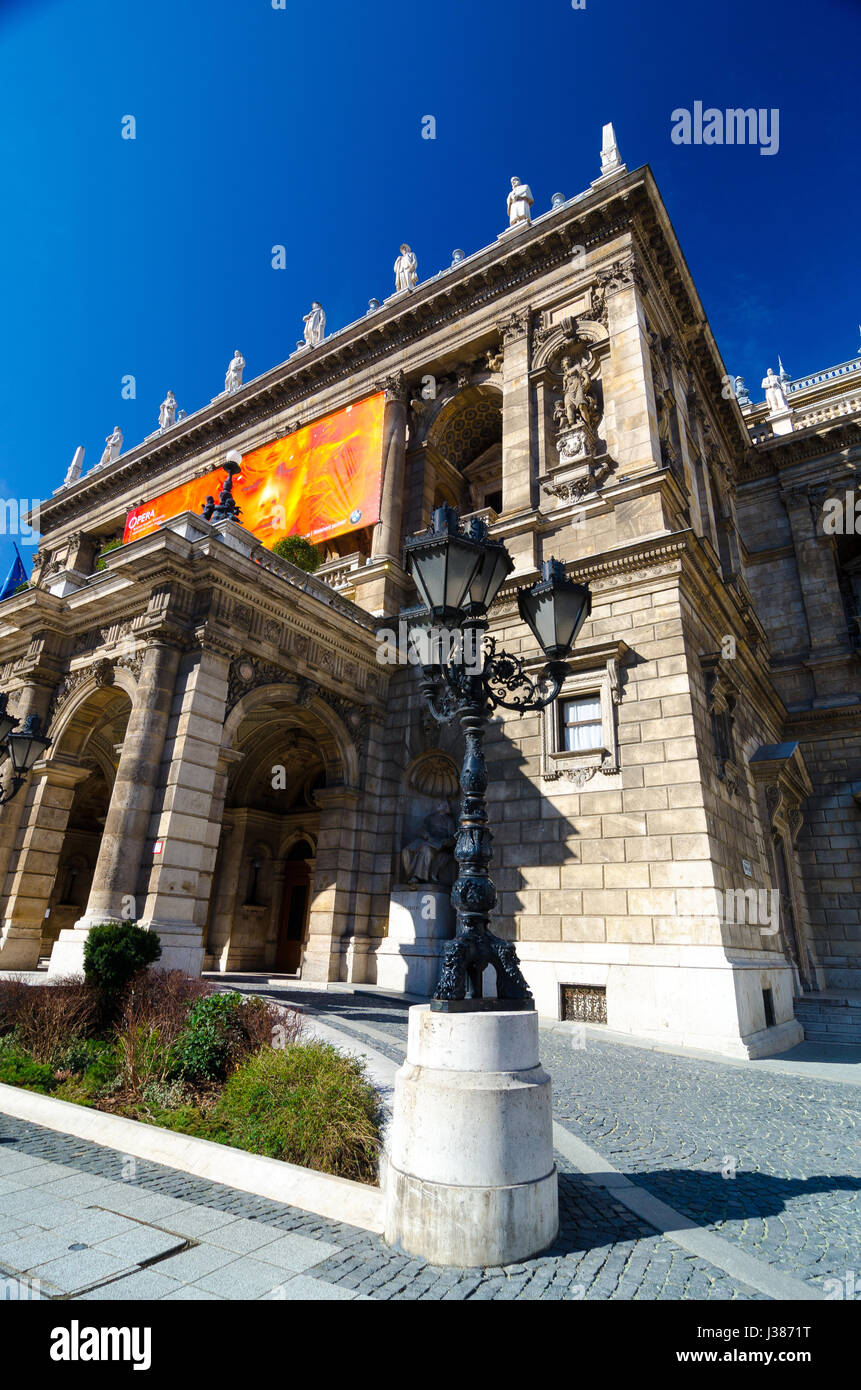 Budapest opera house hi-res stock photography and images - Alamy