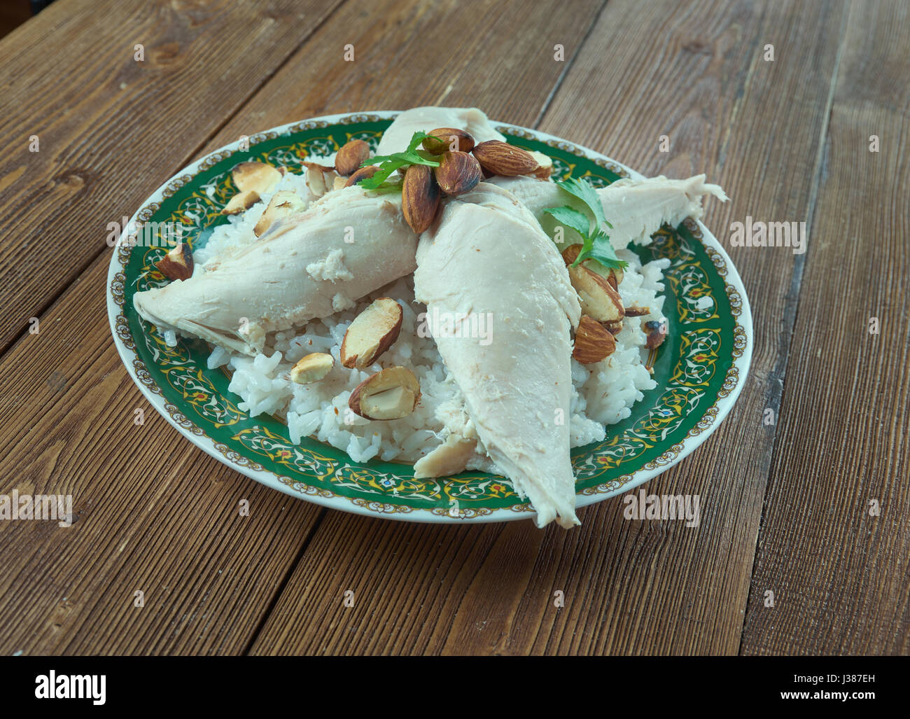 Lebanese Chicken and Rice Riz bi-Djaj Stock Photo - Alamy
