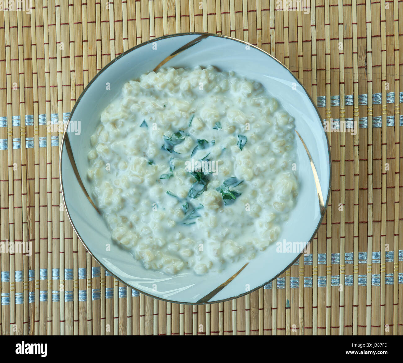 Bulgul sut corbasi hi-res stock photography and images - Alamy