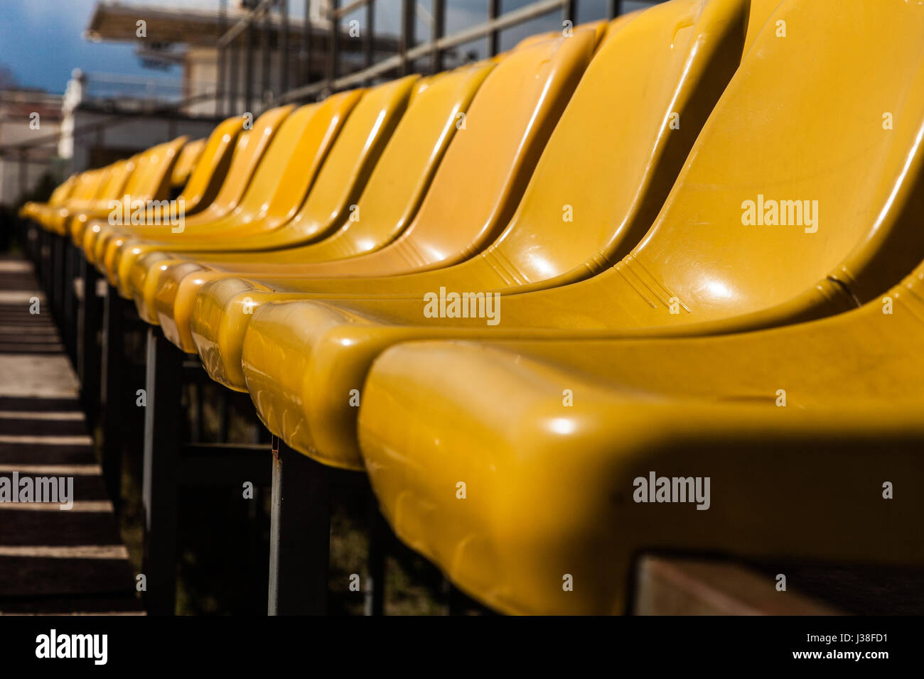 Yellow seats hi-res stock photography and images - Alamy