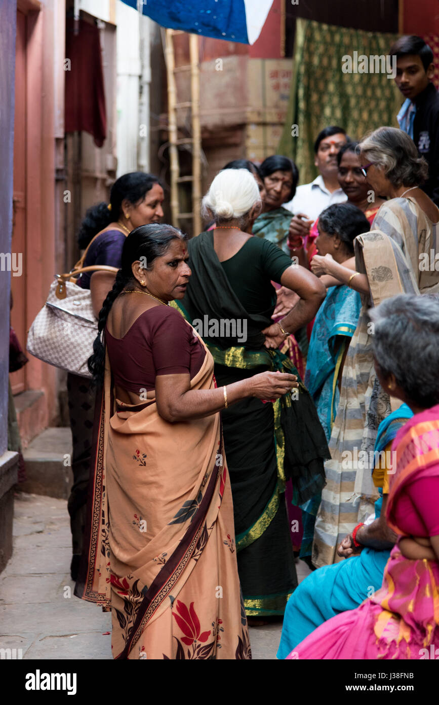 Crowds in the narrow streets of Varanasi, India Stock Photo - Alamy