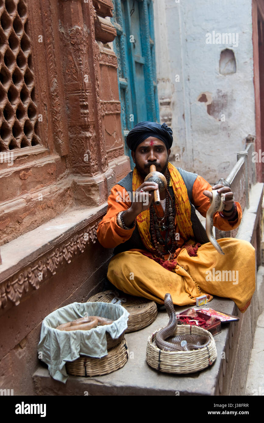 Snake charmer playing his flute in Varanasi, India Stock Photo - Alamy