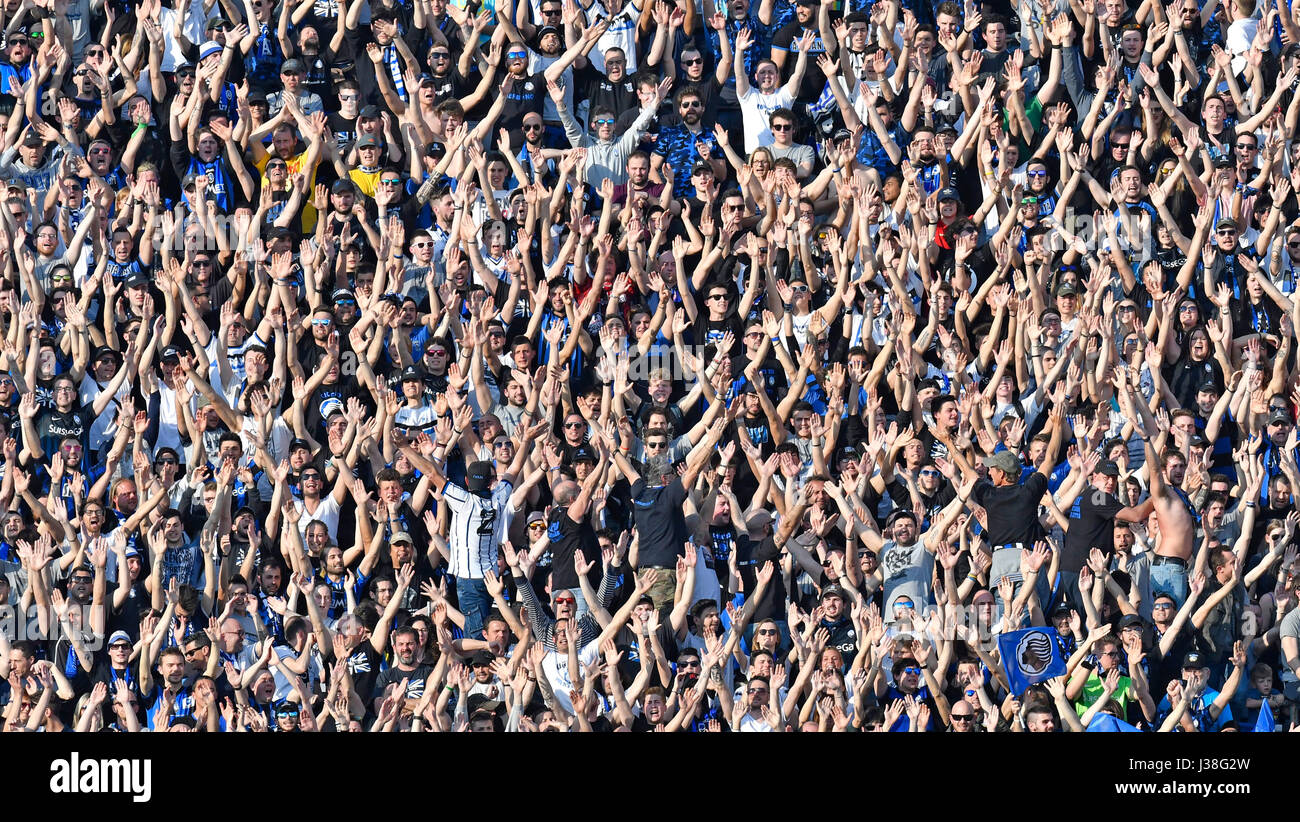Atalanta's football fans cheering at the stadium, in Bergamo, Italy ...