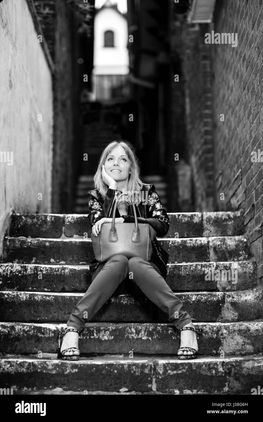 High fashion model metal hi-res stock photography and images - Alamy