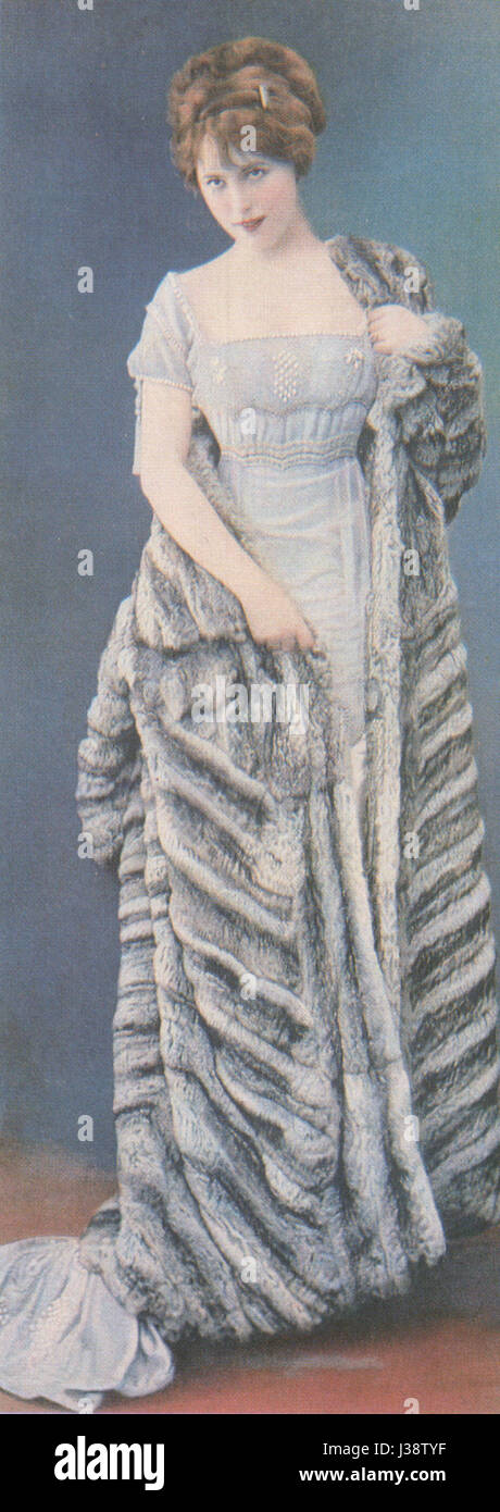 The Chinchilla cloak by Maison Max, from 1907, refers to a luxurious ...