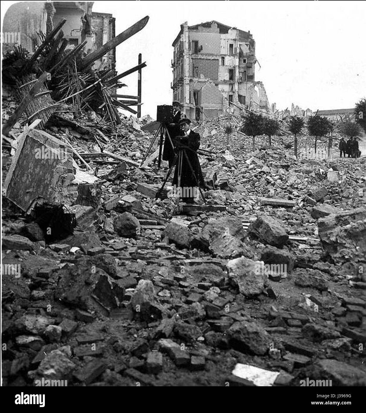 Luca Comerio (1878–1940) was an Italian photographer renowned for his ...