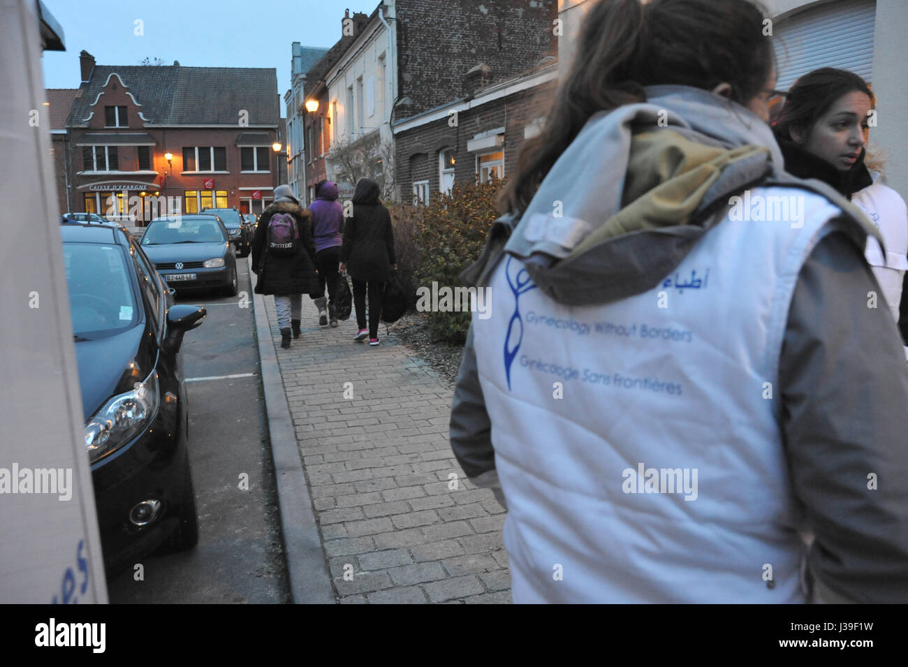 Reportage on volunteers with the french charity, gynecologists without ...