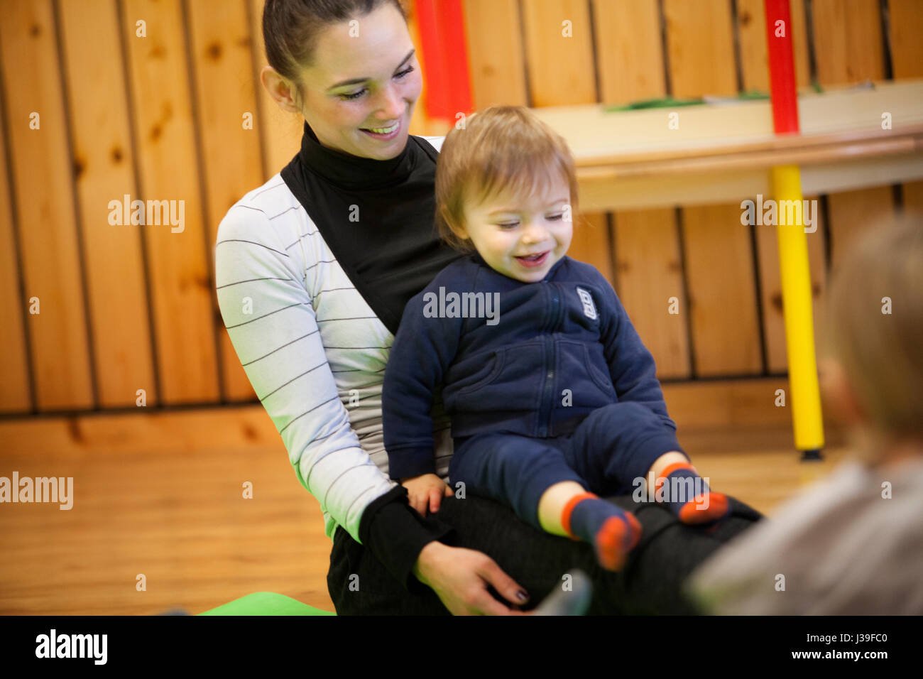 MOTHER AND CHILD PRACTICING YOGA Stock Photo - Alamy