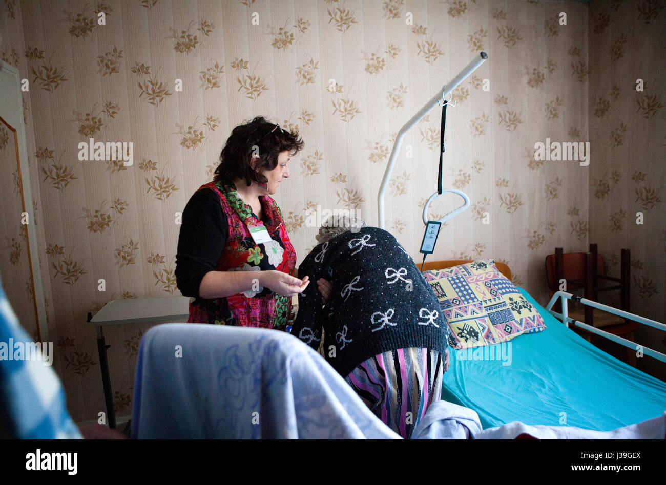 Hospital bed at home nurse hi-res stock photography and images - Alamy