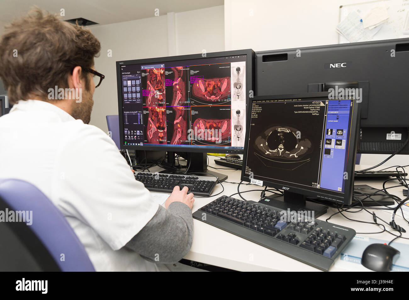 Pet ct doctor hi-res stock photography and images - Alamy