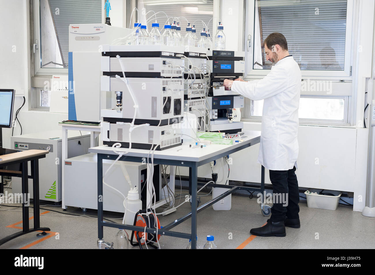 Cancer mass spectrometry hi-res stock photography and images - Alamy