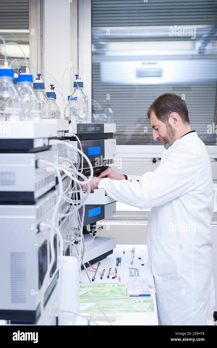 Cancer mass spectrometry hi-res stock photography and images - Alamy