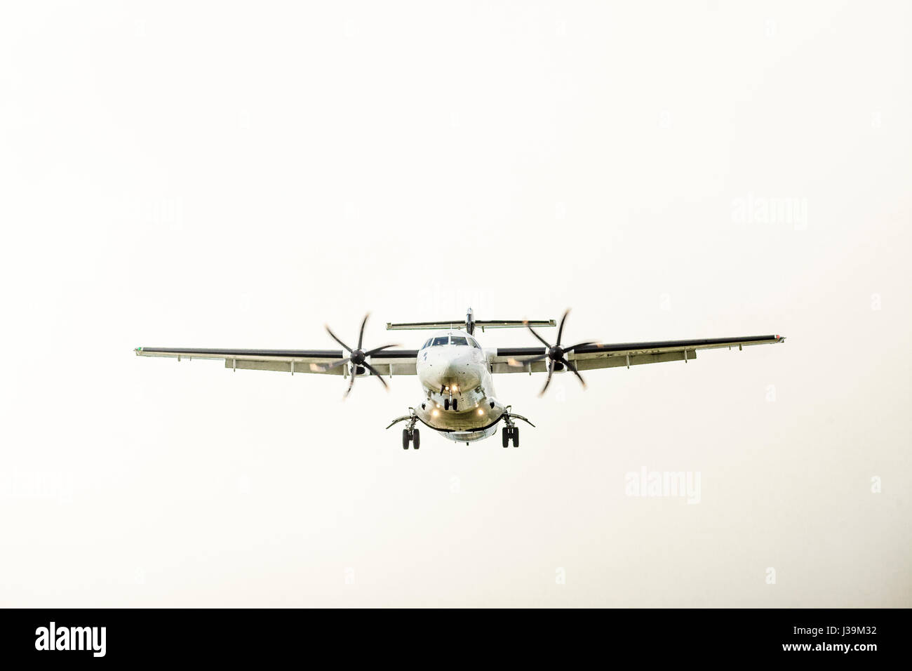 Twin turbo prop hi-res stock photography and images - Alamy
