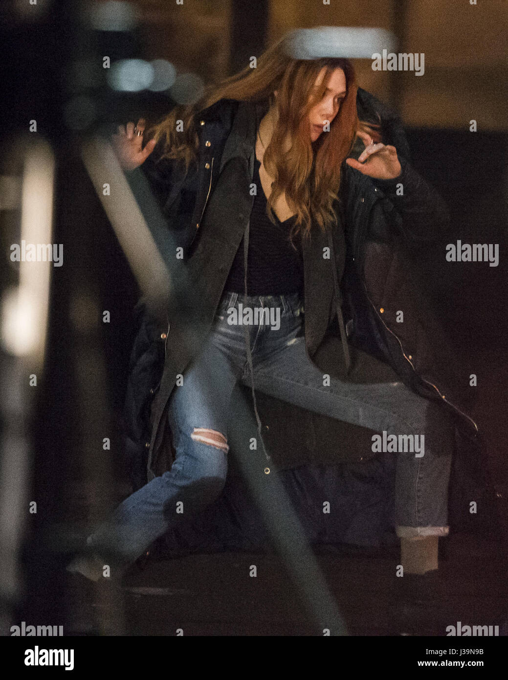 Filming of 'Avengers: Infinity War' on the Royal Mile in Edinburgh ...