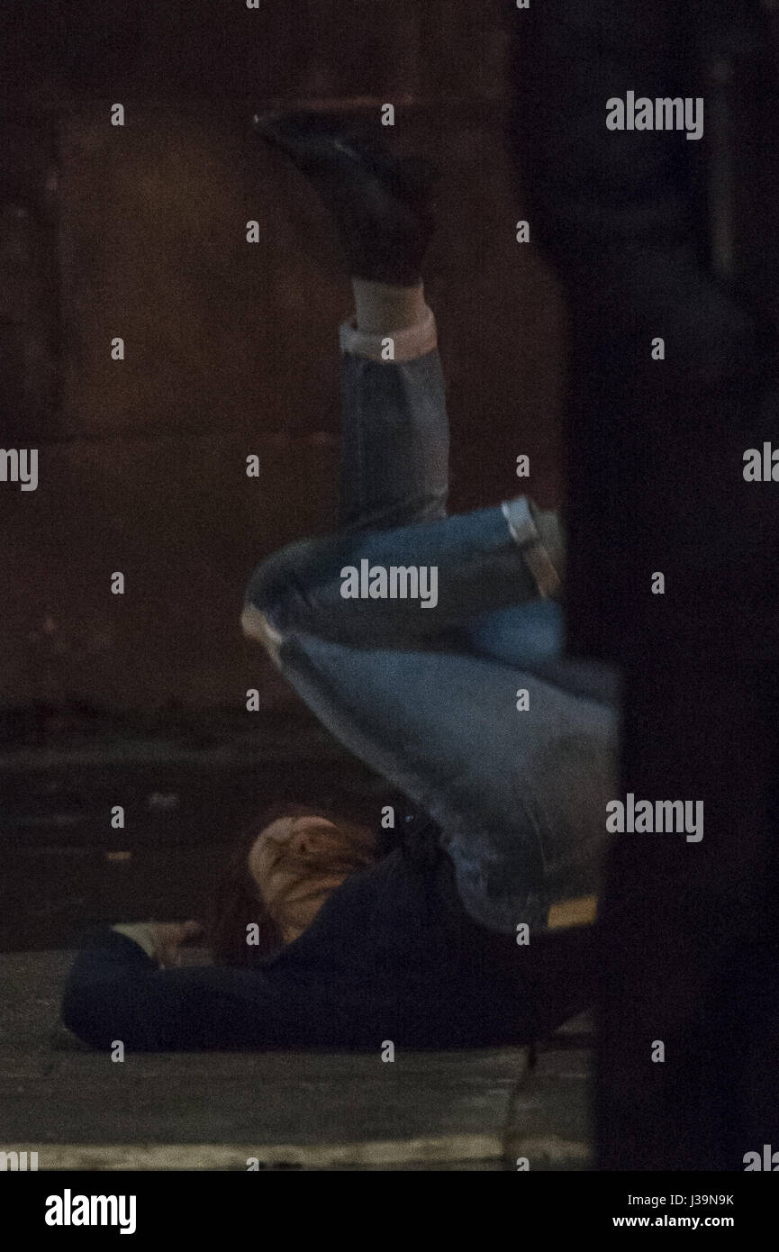 Filming of 'Avengers: Infinity War' on the Royal Mile in Edinburgh ...