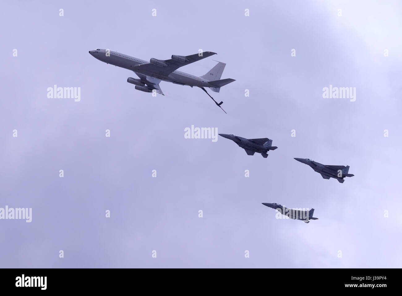 An Israeli Air Force Boeing 707 tanker trails its hose line after in ...