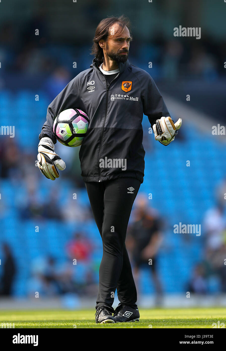 Goalkeeping coach hugo oliveira hi-res stock photography and images - Alamy