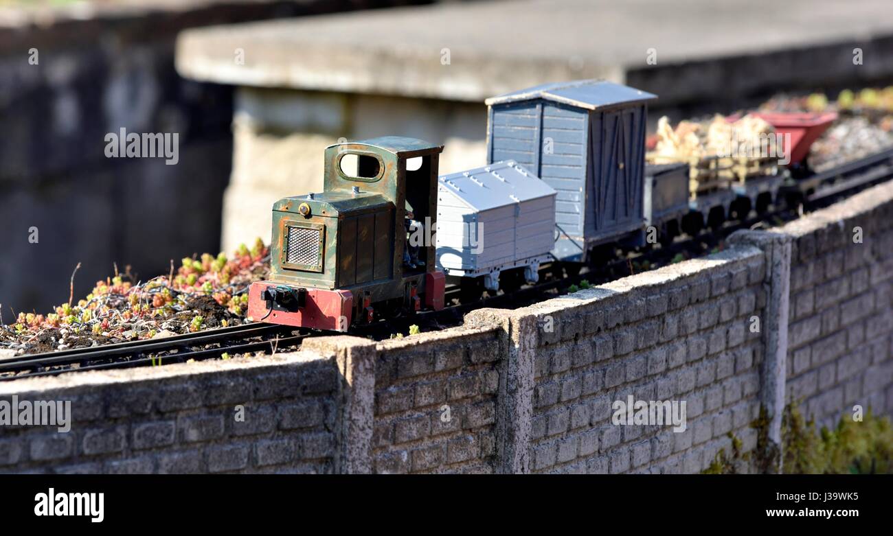 Model railways hi-res stock photography and images - Alamy