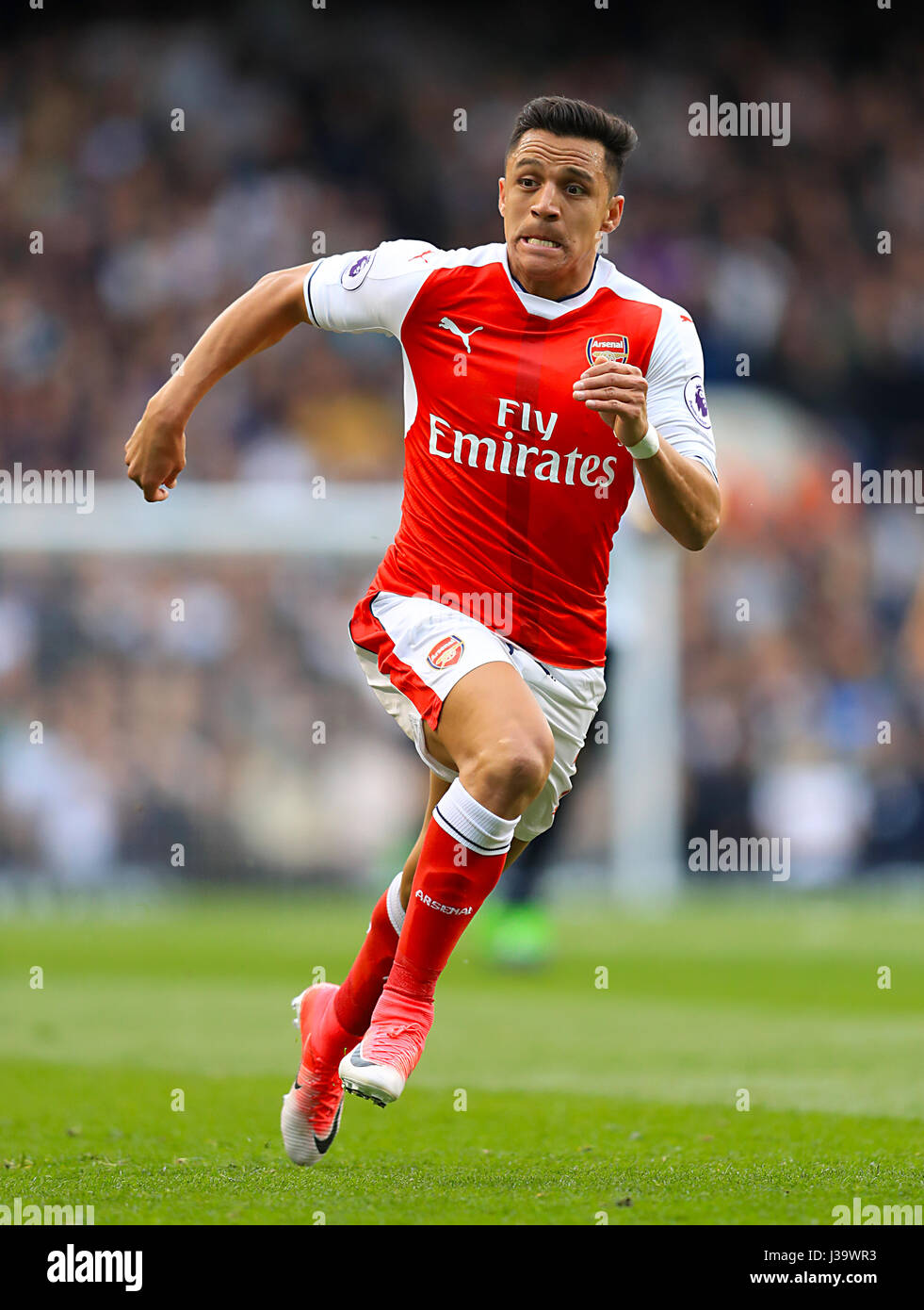 Alexis Sanchez, Arsenal Stock Photo - Alamy