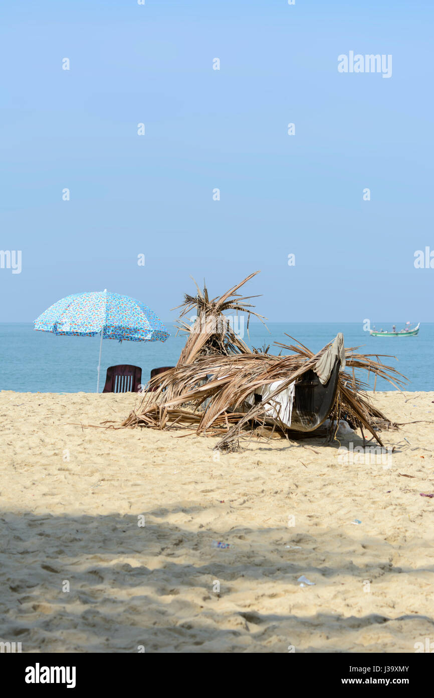 Mararikulam beach kerala hi-res stock photography and images - Alamy