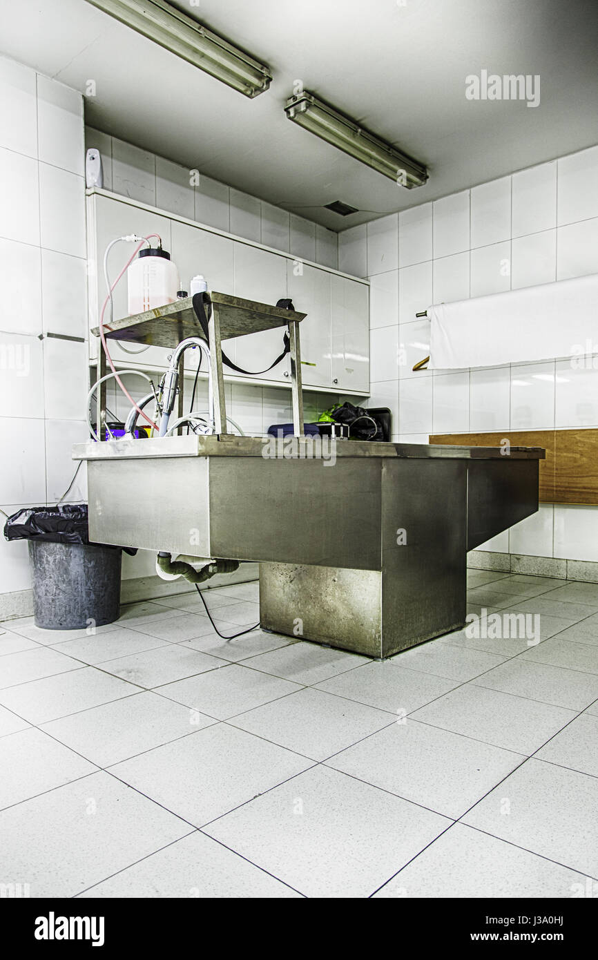 Mortuary post mortem hi-res stock photography and images - Alamy
