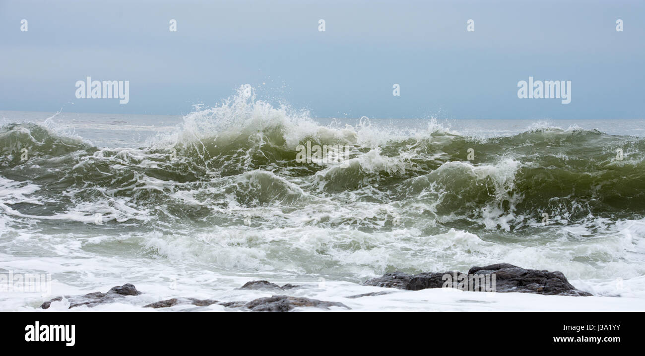 Stormy windy hi-res stock photography and images - Alamy