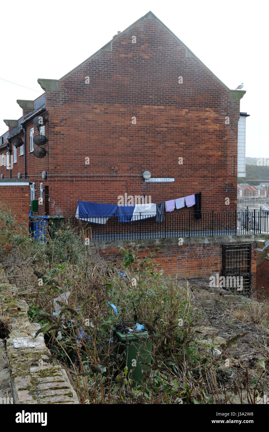 Washing line in back yard in Whitby, North Yorkshire Stock Photo - Alamy