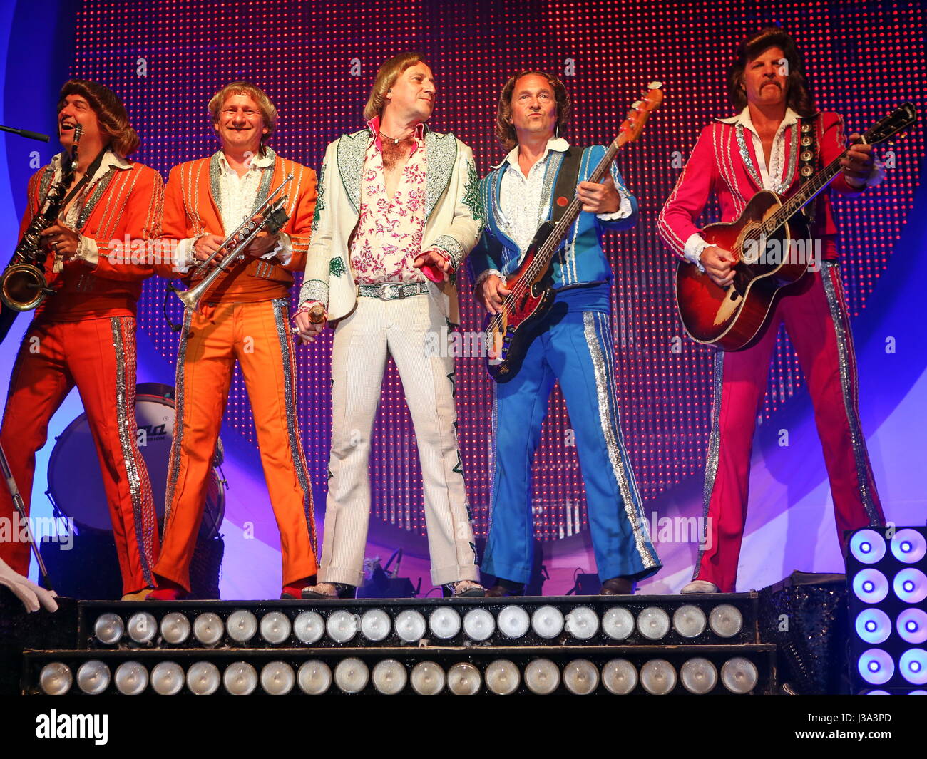 Schlager band hi-res stock photography and images - Alamy
