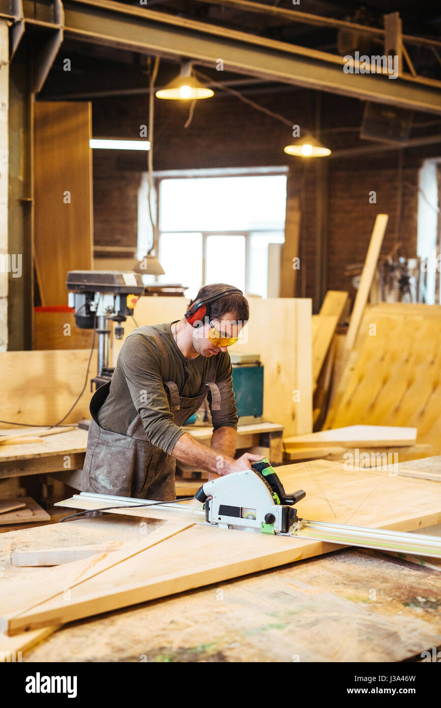 Carpentry hi-res stock photography and images - Alamy