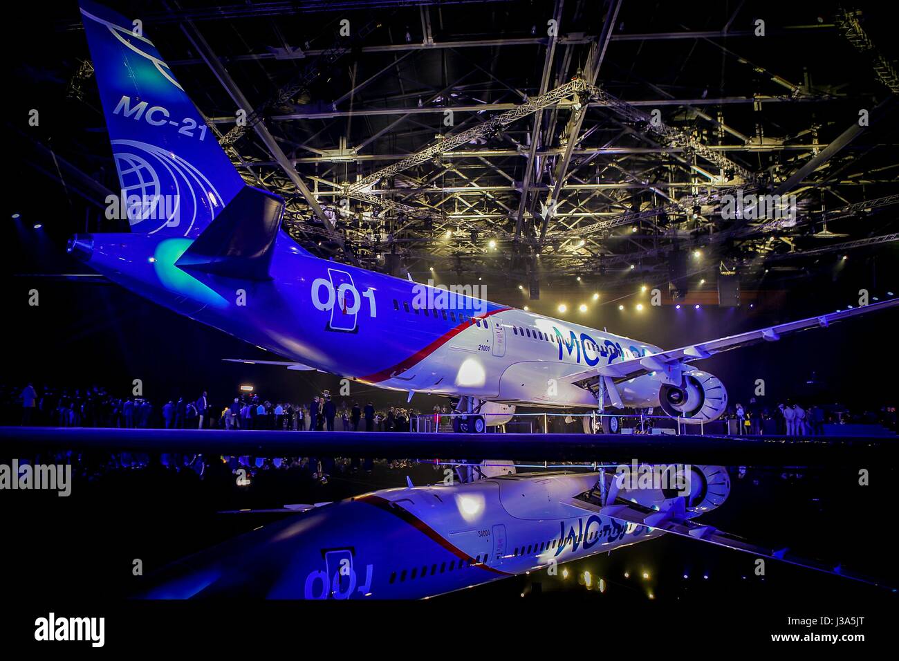 Russia. The first Irkut MC-21 aircraft left the assembly shop of the ...