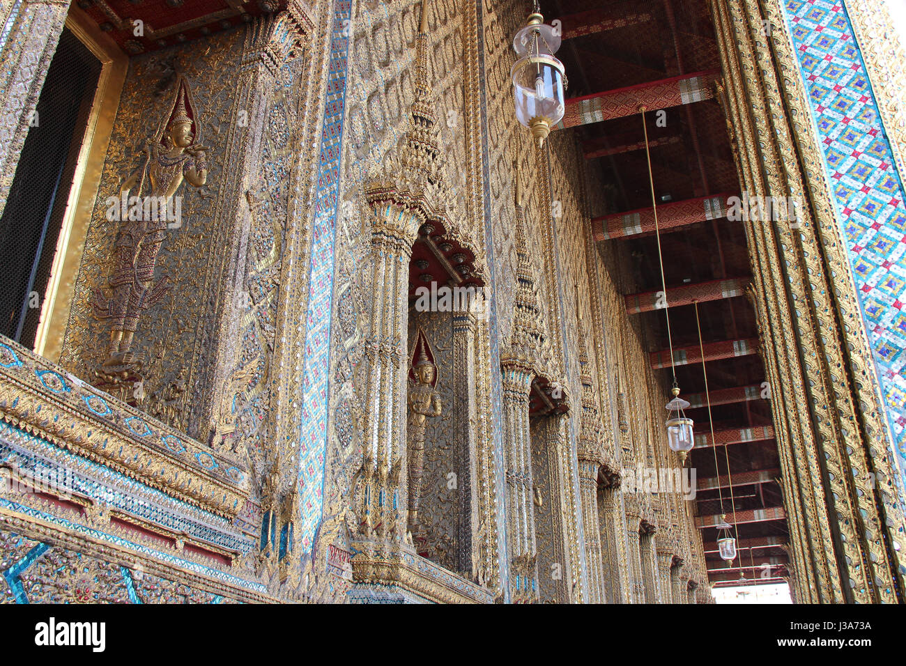Bot inside the Wat Phra Kaeo in Bangkok (Thailand Stock Photo - Alamy