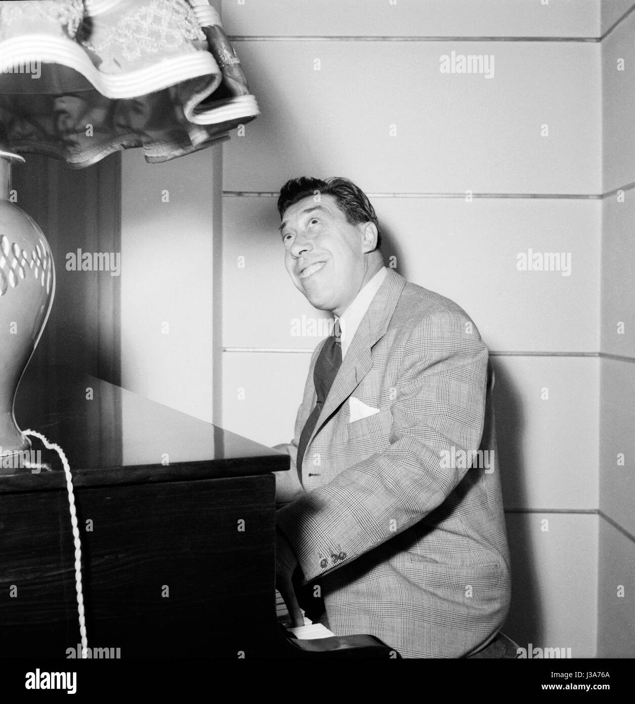 Fernandel french hi-res stock photography and images - Alamy