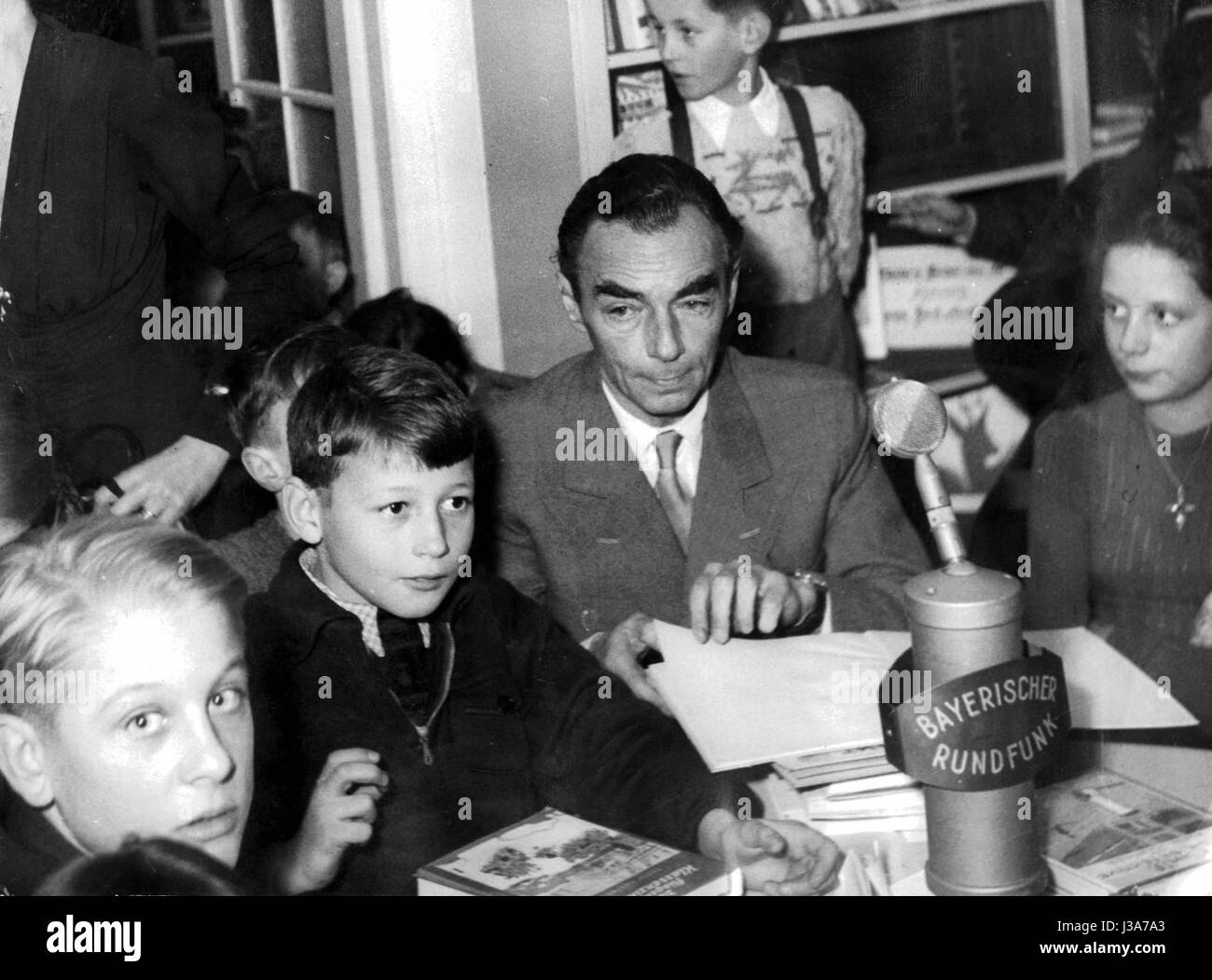 Erich Kaestner, 1949 Stock Photo - Alamy