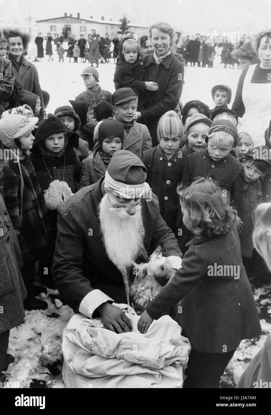Christmas scene in santa Black and White Stock Photos & Images - Alamy