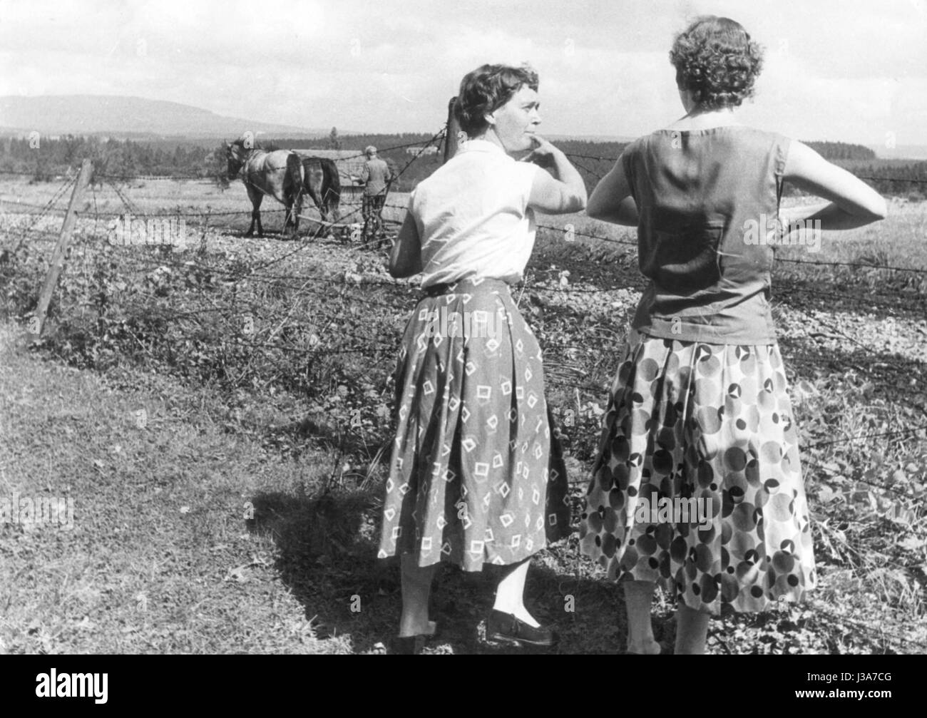 Residents at the East German border in Harz, 1958 Stock Photo - Alamy