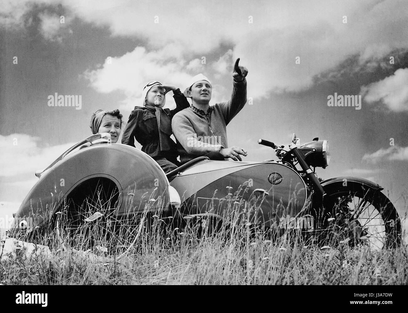 Family summer trip Black and White Stock Photos & Images - Alamy