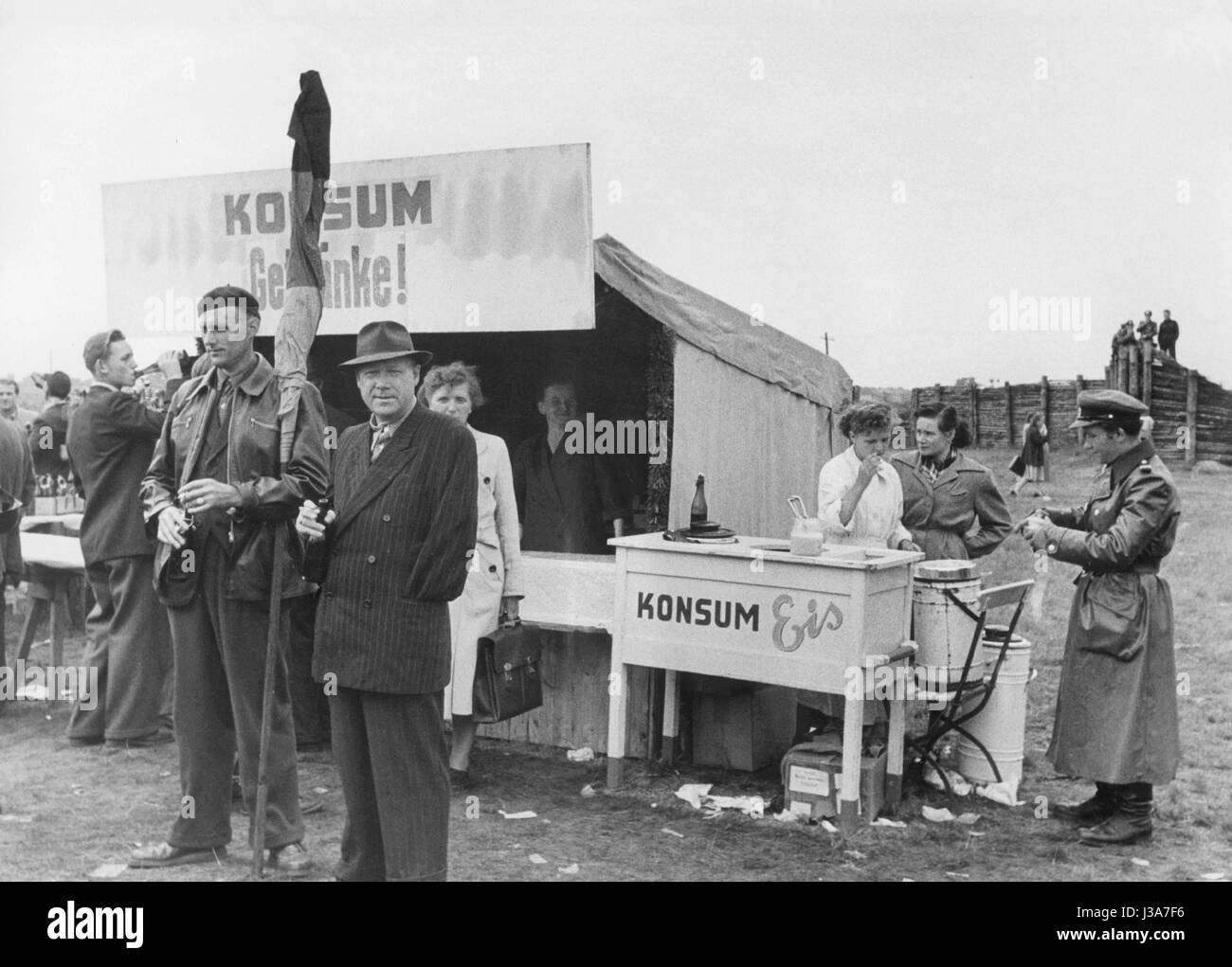 Parade stand hi-res stock photography and images - Alamy