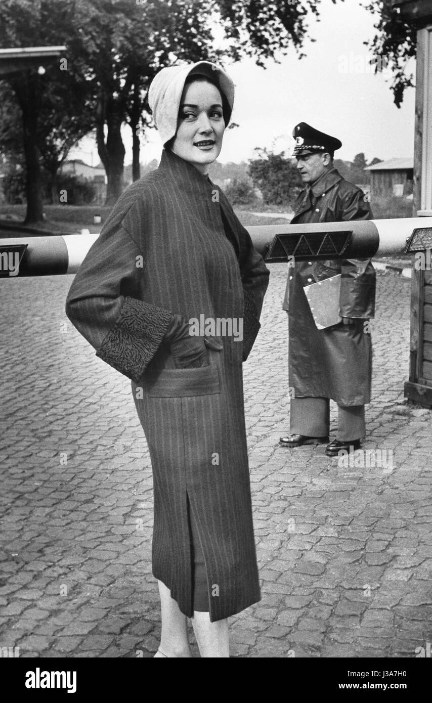 Women's fashion, 1955 Stock Photo - Alamy