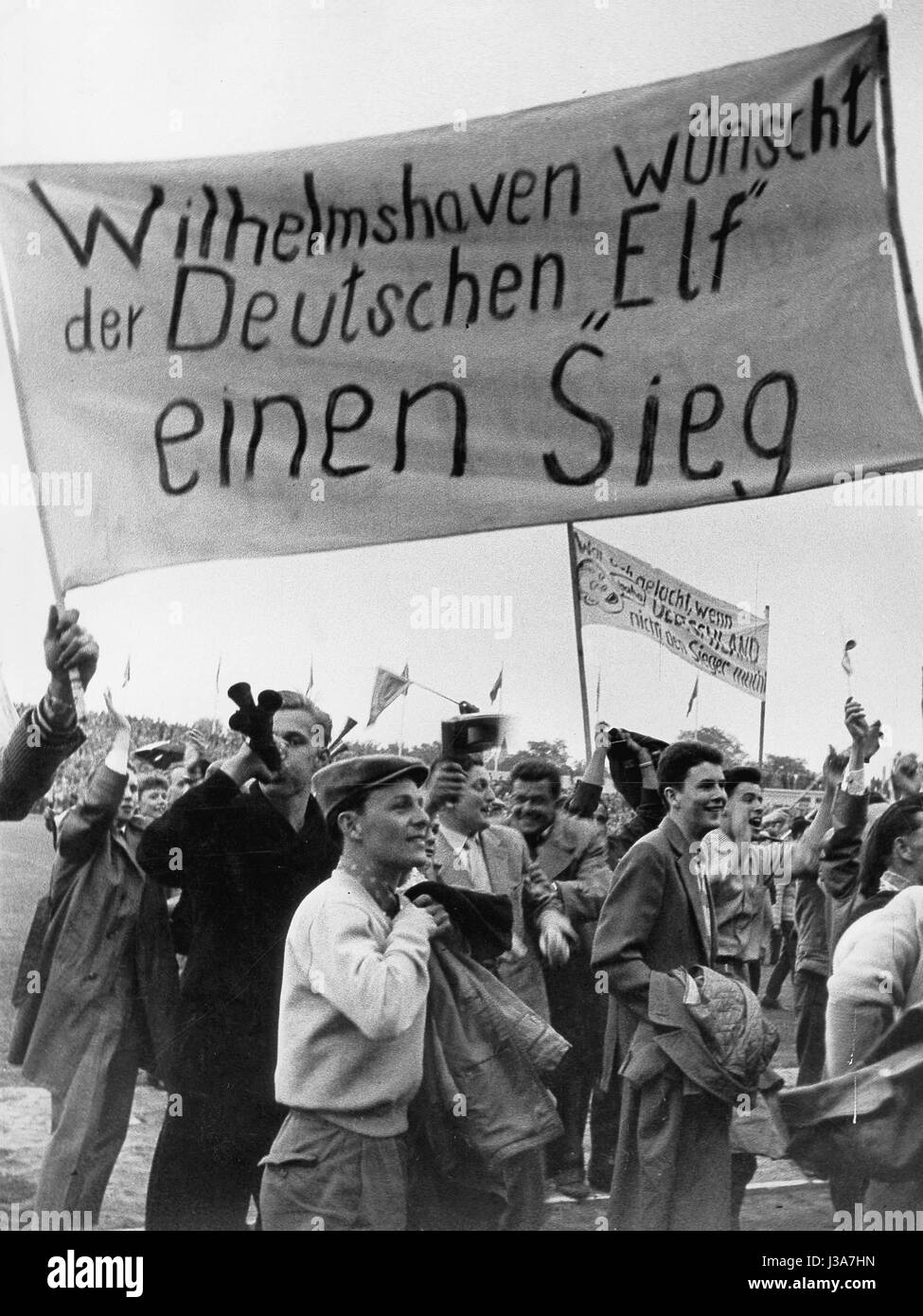 Fans fifa world cup Black and White Stock Photos & Images - Alamy