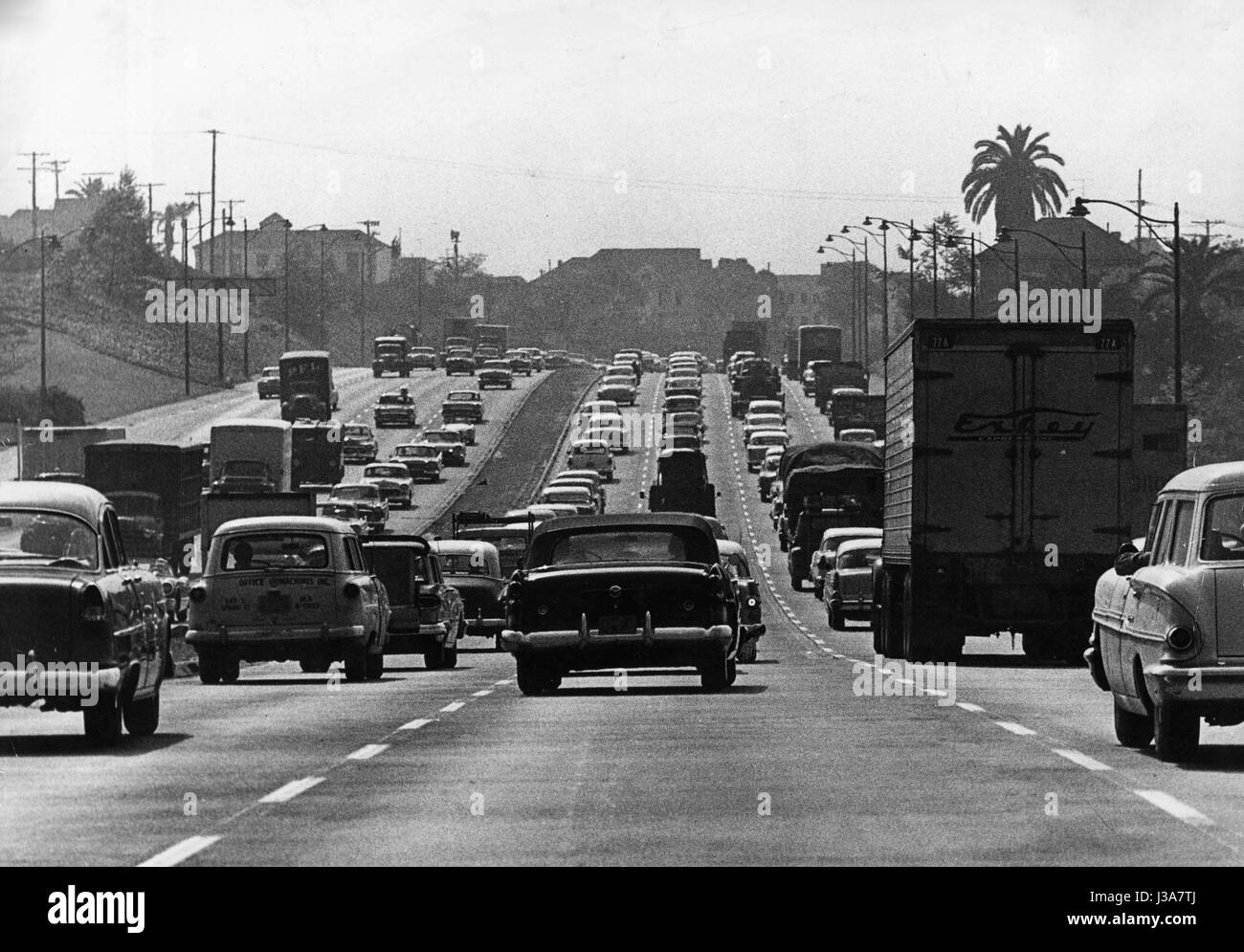 Los angeles street scene 1960s hi-res stock photography and images - Alamy