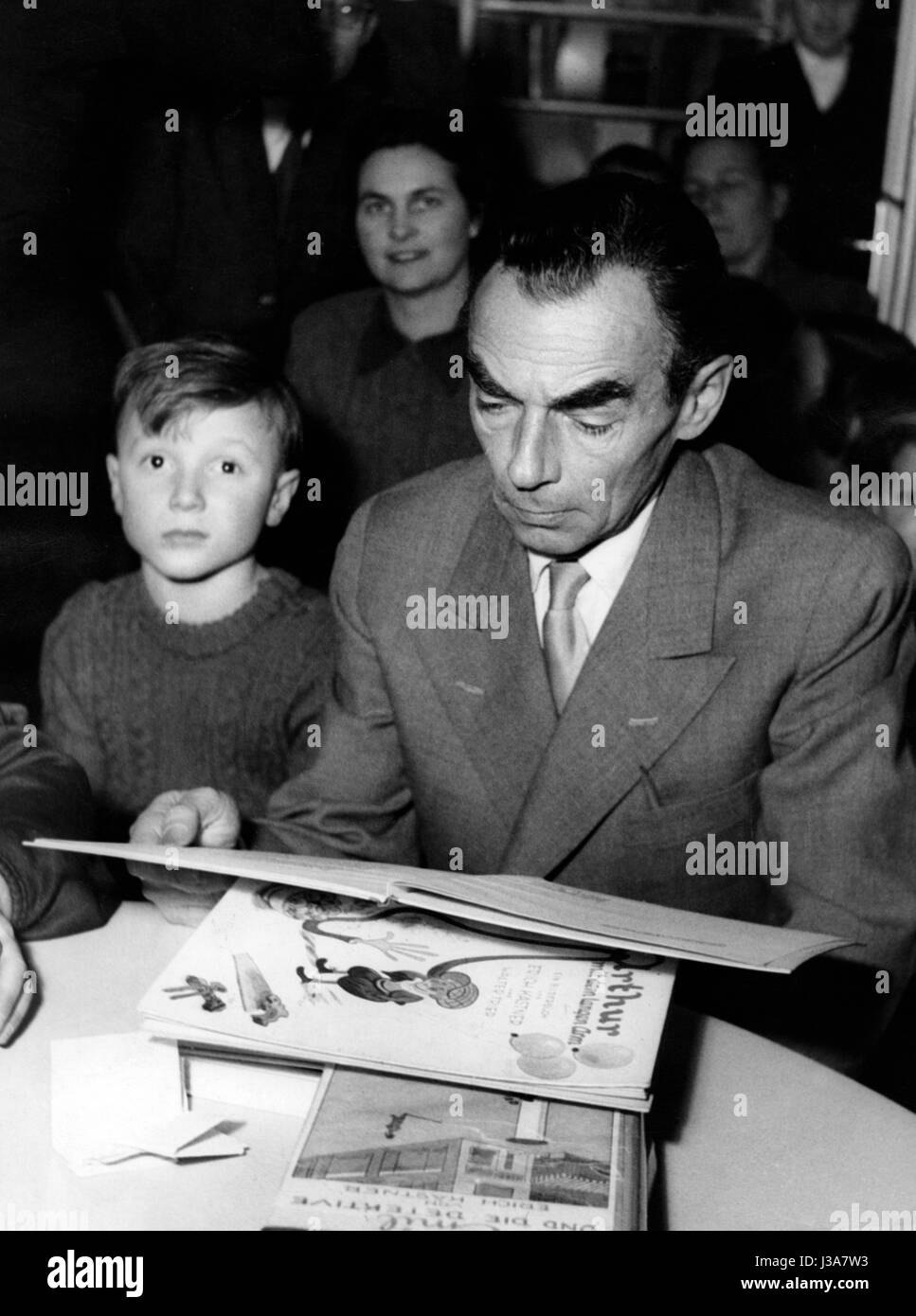 Erich Kaestner, 1949 Stock Photo - Alamy