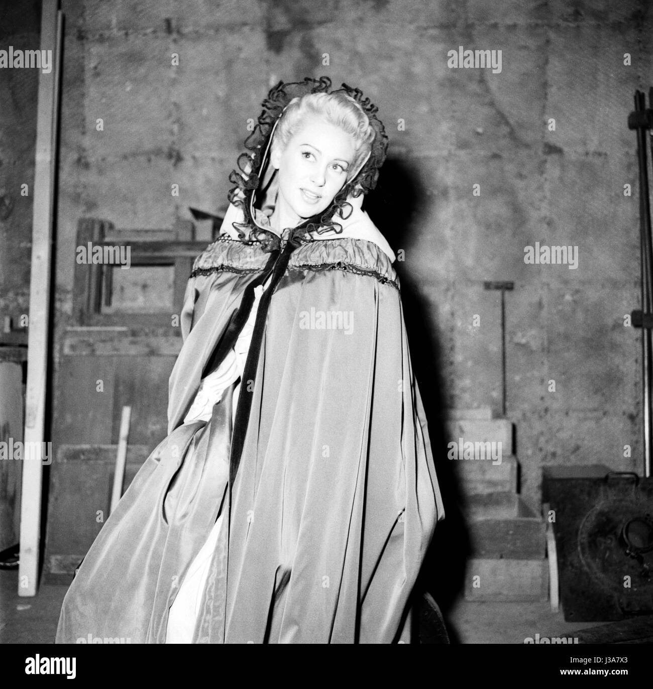Martine Carol on the set of the film 'Madame du Barry', directed by her ...