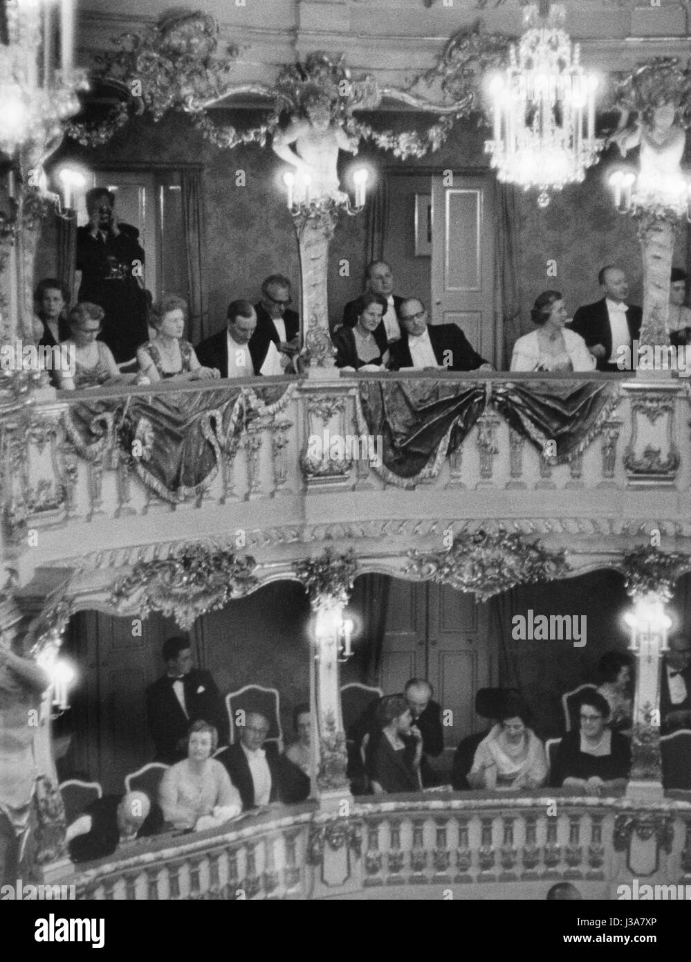 Theater opening Black and White Stock Photos & Images - Alamy