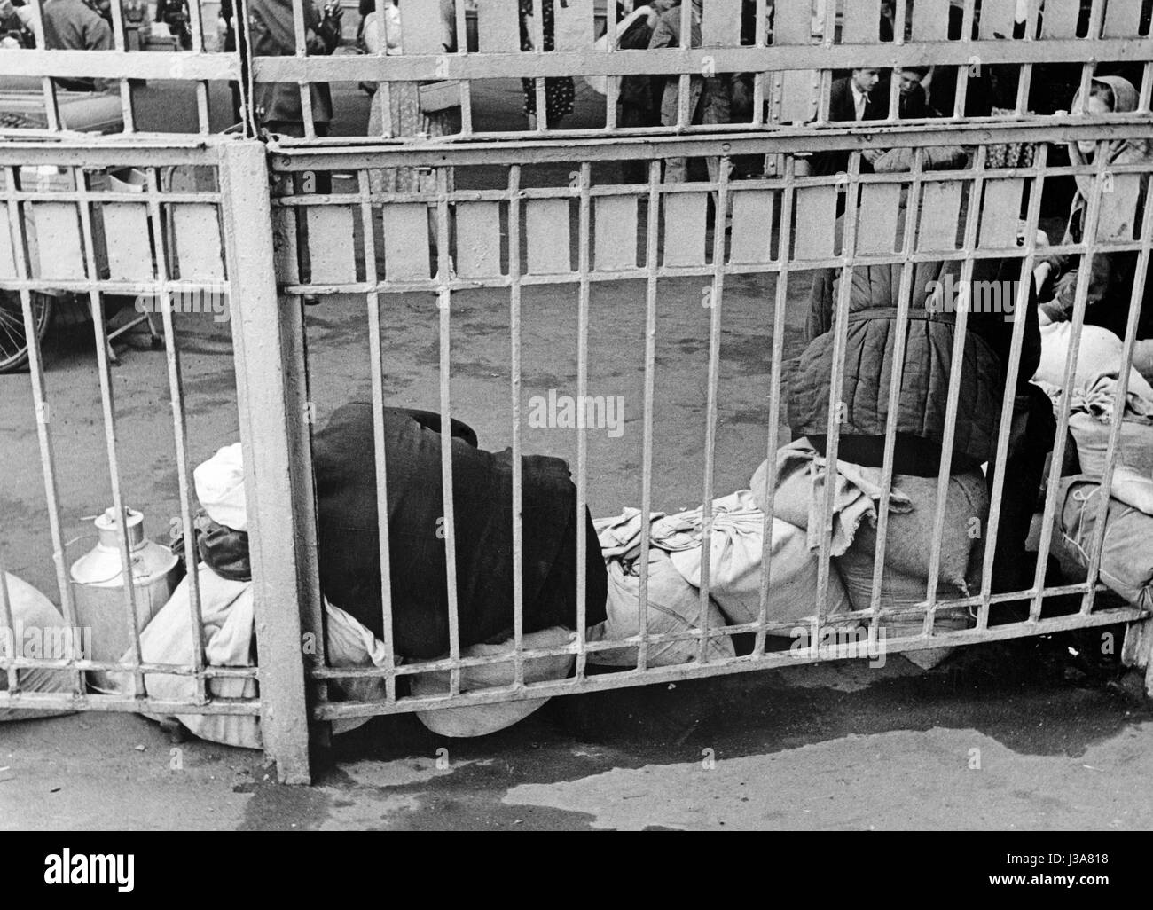 Moscow poverty hi-res stock photography and images - Alamy