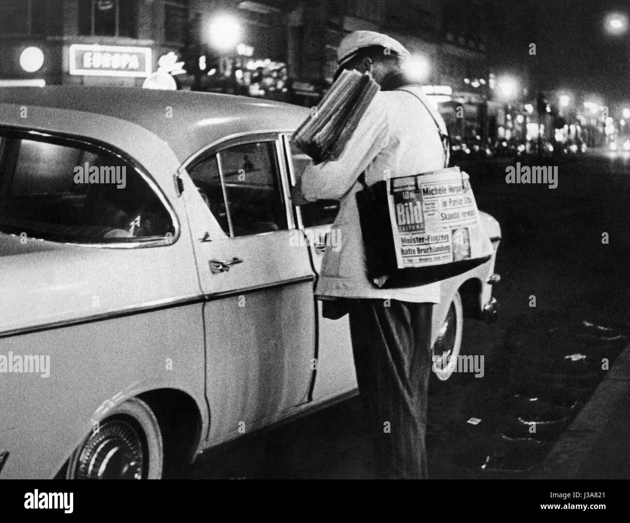 1958 newspaper hi-res stock photography and images - Alamy