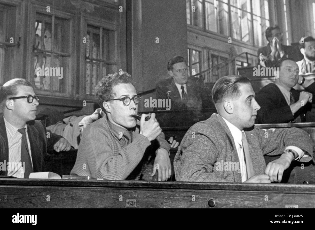 Students hall meeting Black and White Stock Photos & Images - Alamy