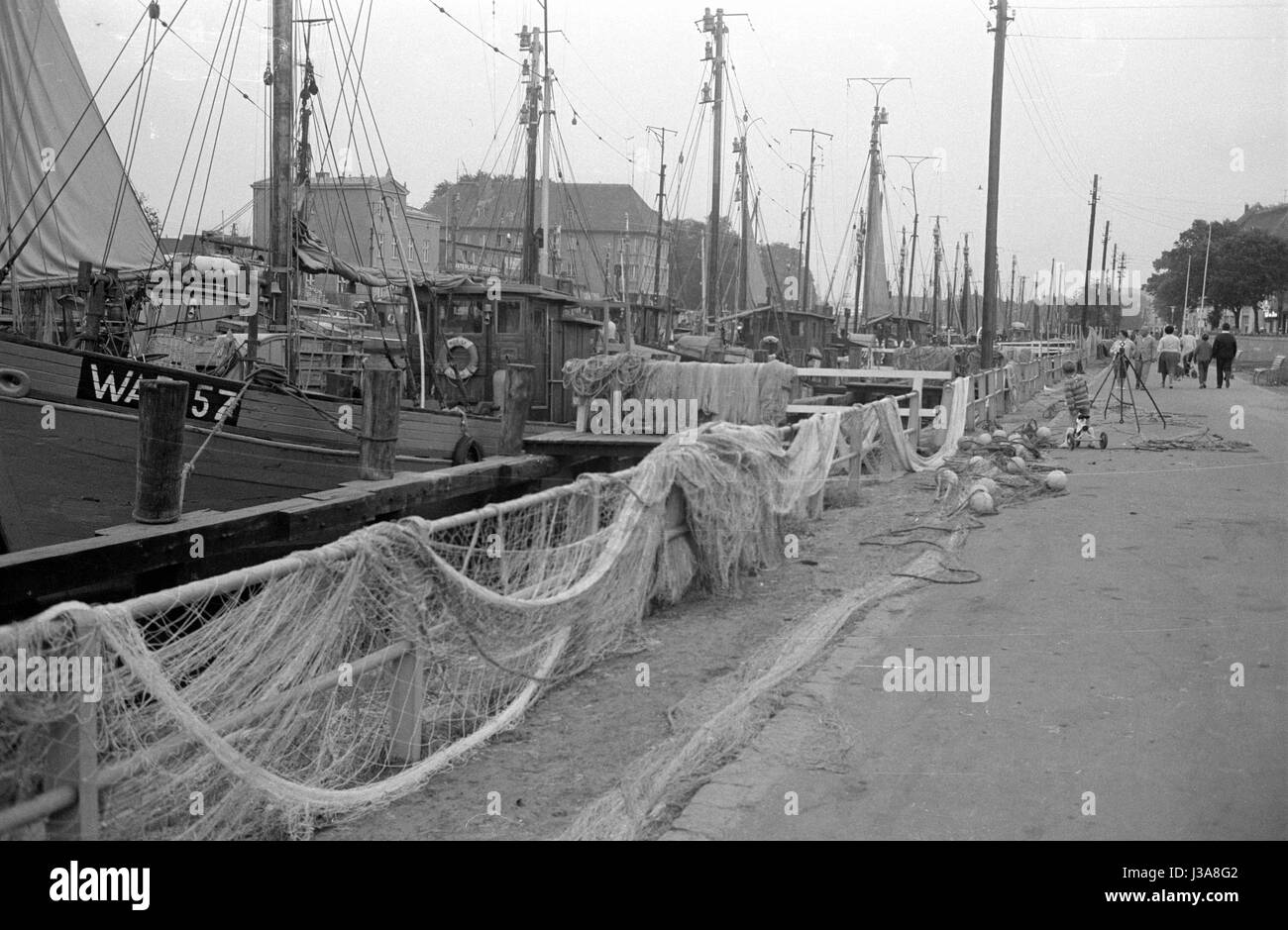 Fishing boat up on Black and White Stock Photos & Images - Alamy