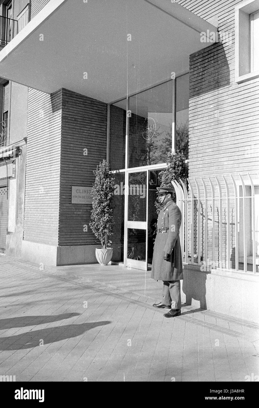 Police measure Black and White Stock Photos & Images - Alamy